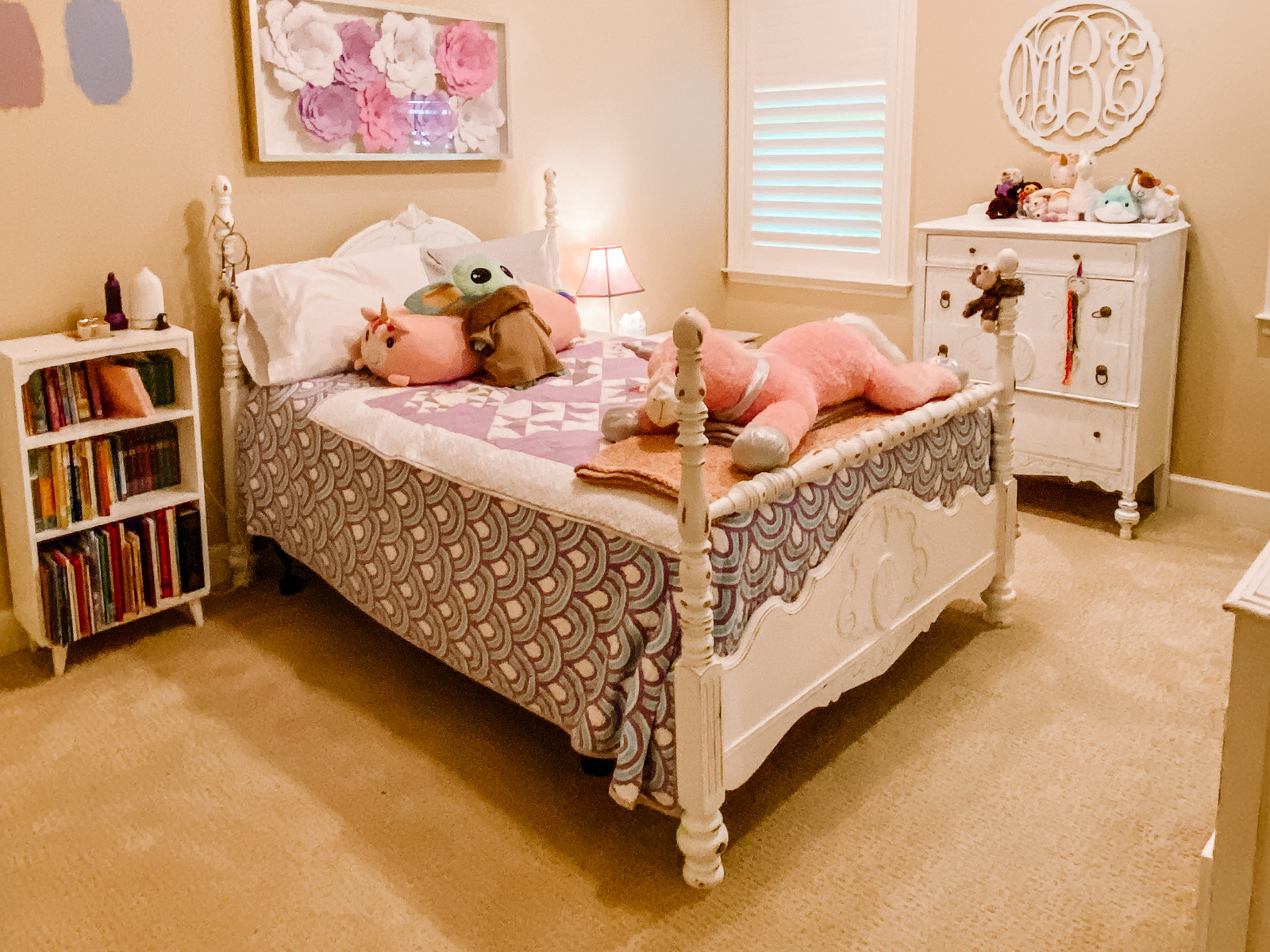 Organize Bedroom Clutter How To Organize A Small Bedroom And Keep It