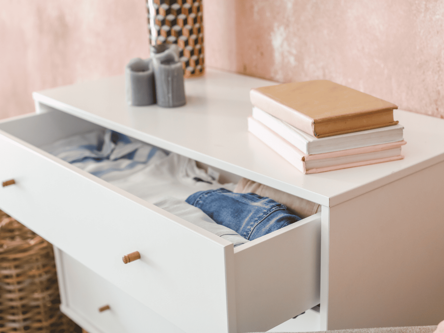 5 Tips for Organizing Your Clothes with ADHD